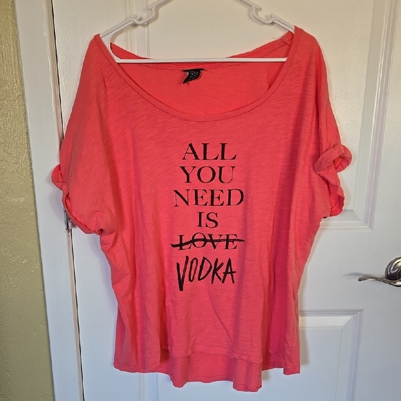 torrid | Tops | Womens Pink Graphic Top | Poshmark